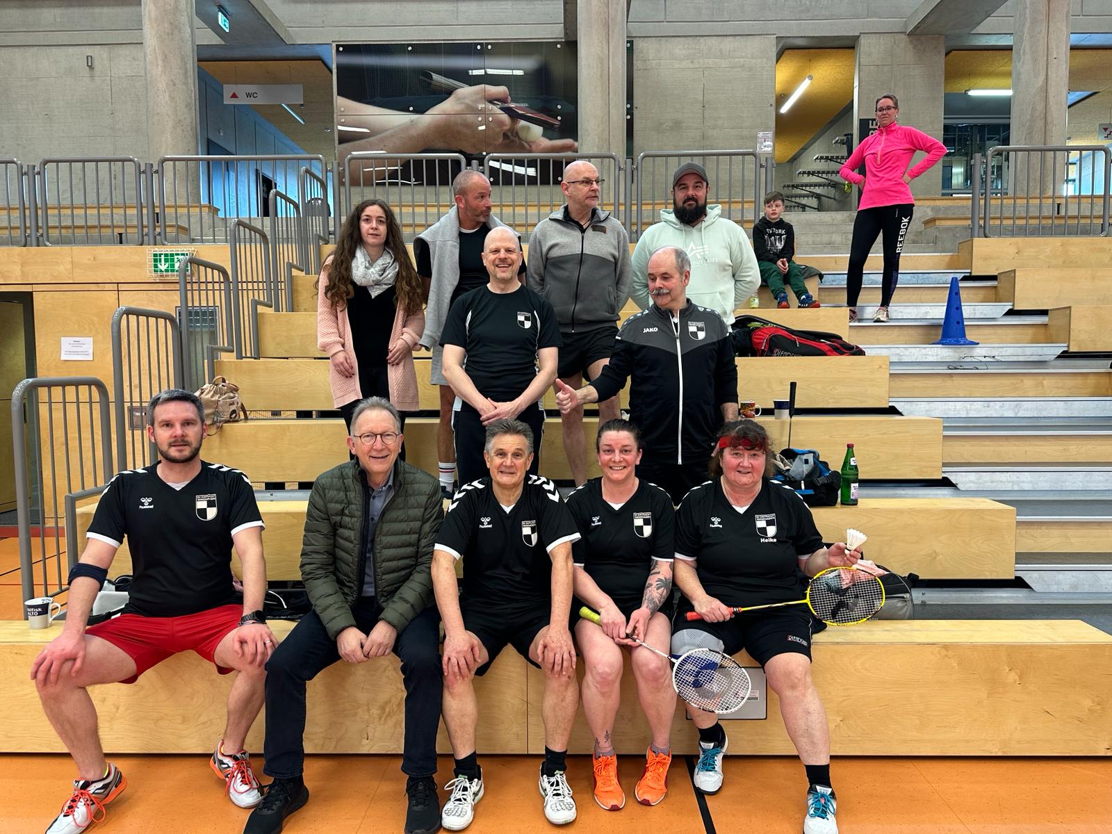Badmintonmannschaft des SV Windhagen holte sich am letzten Spieltag der ...
